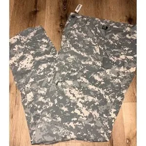 Military Issue | Pants | Us Military Acu Digital Camo Cargo Pants Mens ...